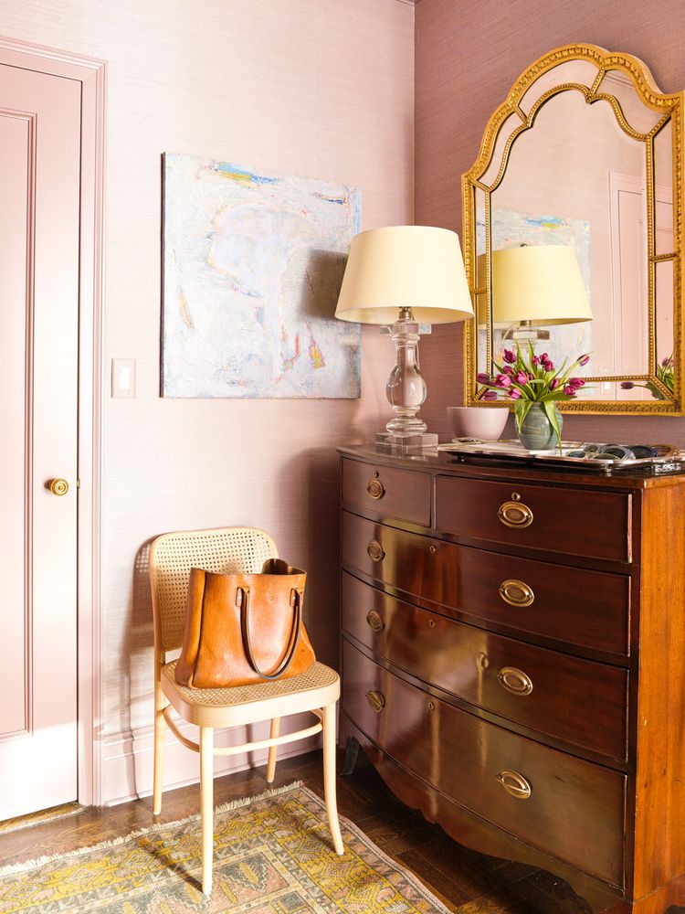 Rom-Com Decor Is the Sweet, Playful Way to Decorate Right Now - Lisa ...